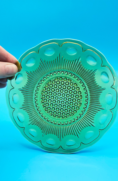 Vintage Emerald Green Glass Plates Set of 4 5.75” Honeycomb Center Sca ...